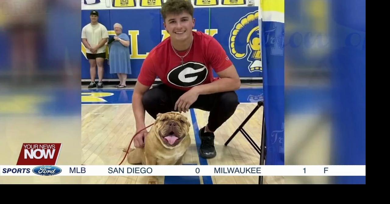 HS Football: Findlay Junior QB & Four-Star Recruit Ryan Montgomery ...