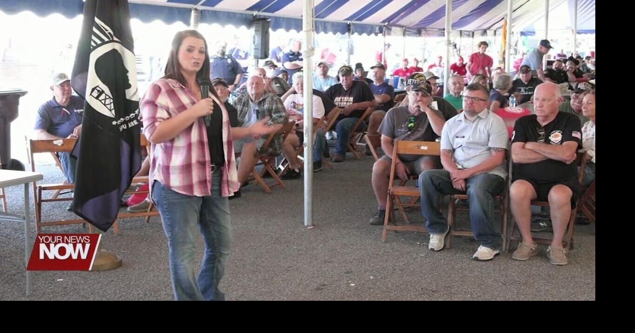 Former POW Jessica Lynch speaks with fellow veterans at Allen County ...