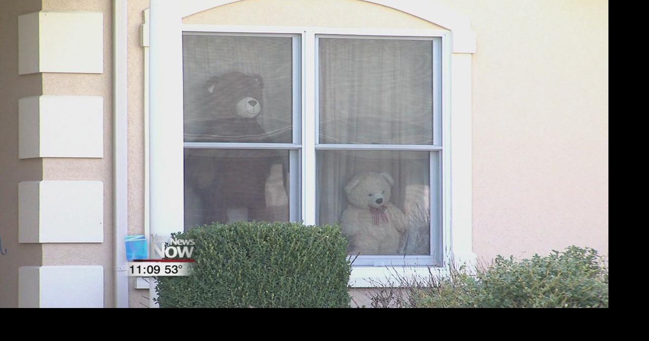 Families go on "bear hunts" in their neighborhoods | News ...