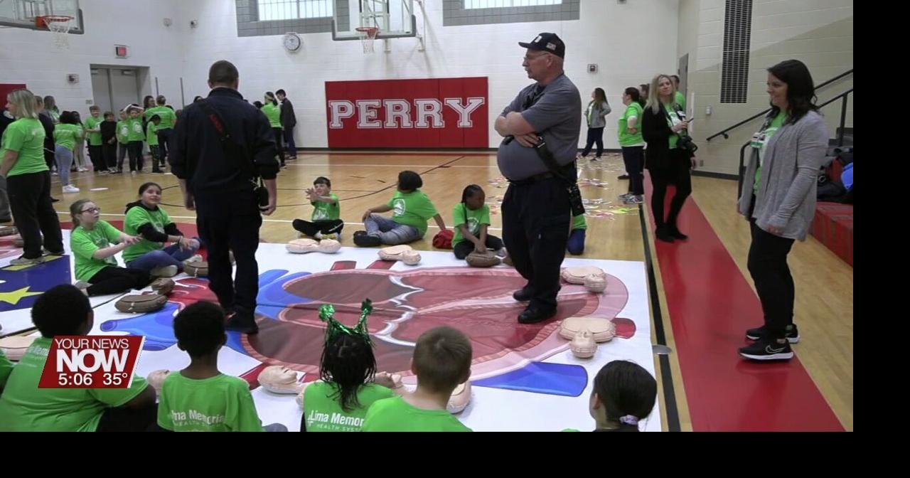 Healthcare and emergency professionals team up to teach heart health to ...