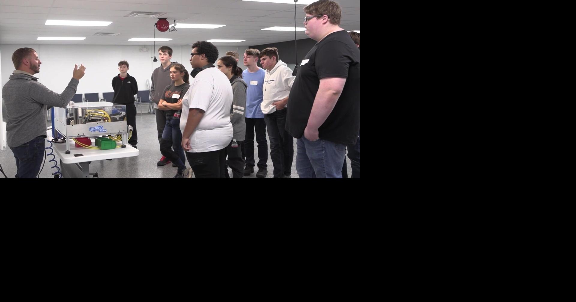 The Hub launches monthly Lightbulb Lab on Dec. 6 to spark kids’ career ...