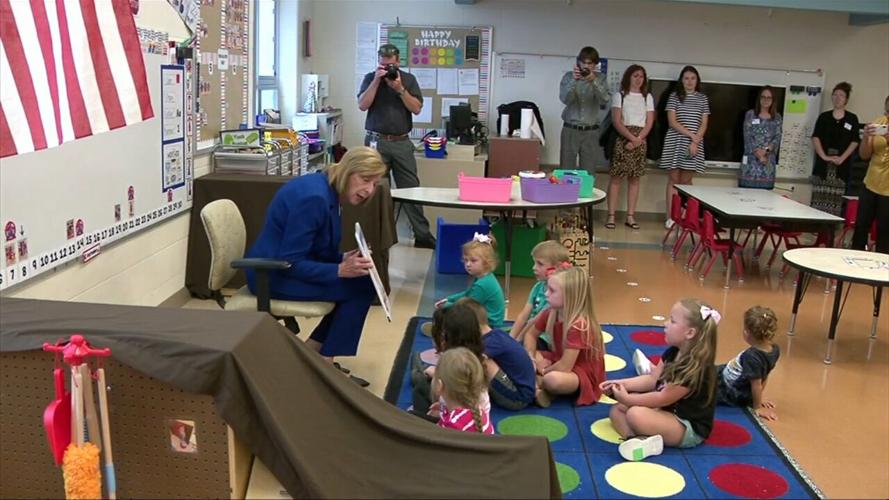 Fran DeWine reads to Wapakoneta students while promoting Dolly Parton's ...