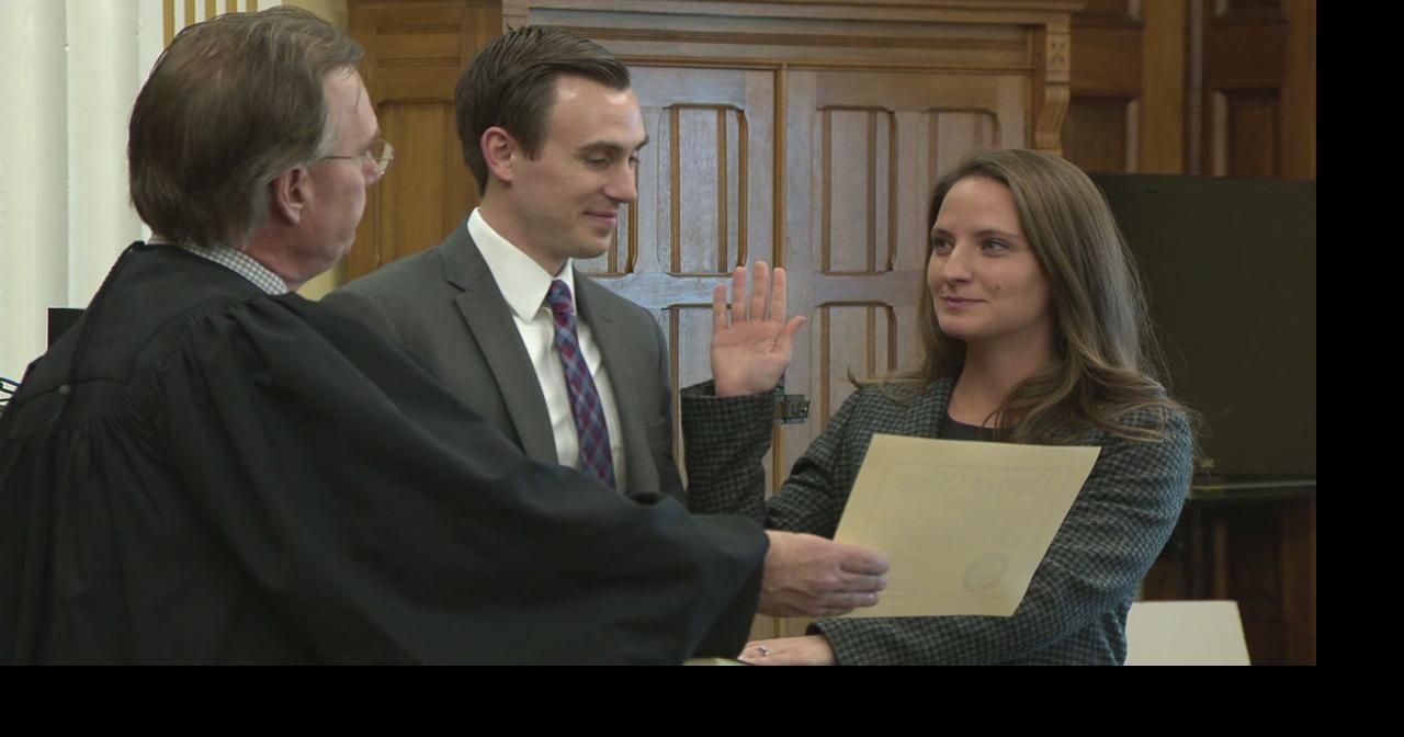 Christina Muryn sworn in as mayor of Findlay | News | hometownstations.com