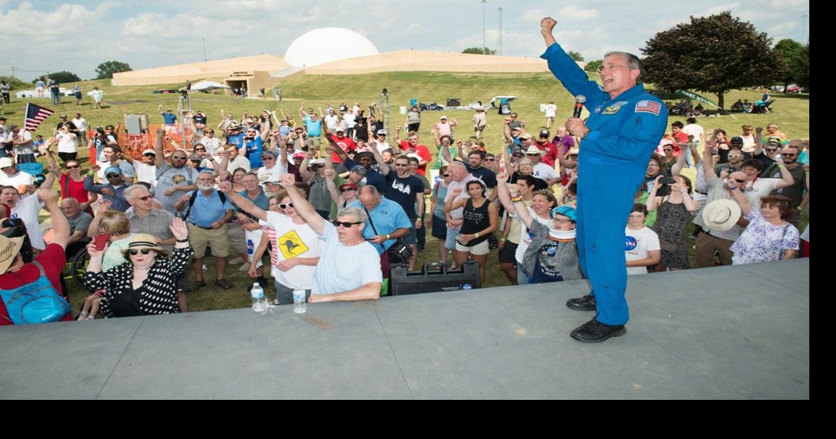 Astronaut Don Thomas Makes Appearance in Wapakoneta | News ...