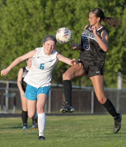 Oak Grove soccer beats rival Ledford | Sports | hpenews.com