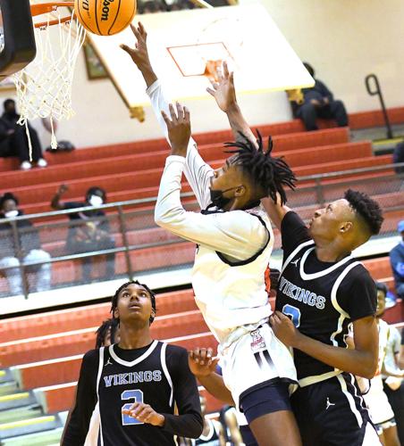 Red Raiders quell Vikings, 60-53 | Sports | hpenews.com