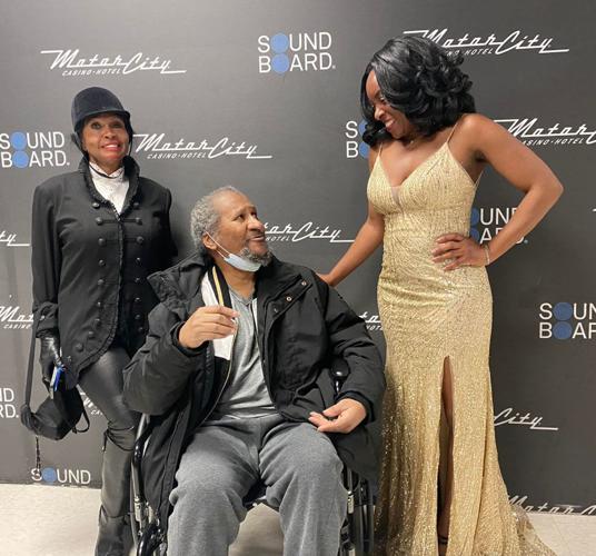 Singer pays tribute to Aretha, Whitney in benefit concert | Life ...