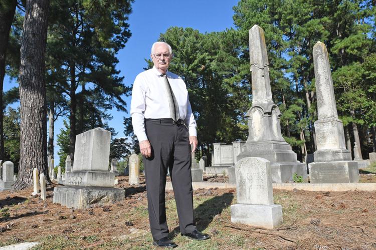 New book chronicles history of Oakwood Cemetery | Life | hpenews.com