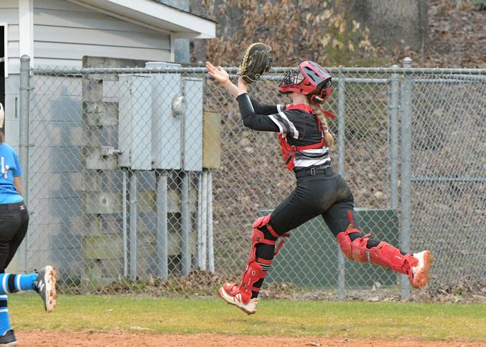 Oak Grove softball rocks rival Ledford | Sports | hpenews.com