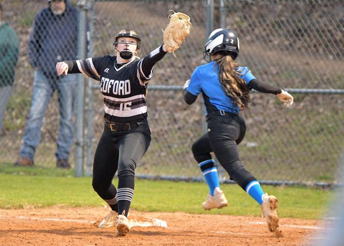 Oak Grove softball rocks rival Ledford | Sports | hpenews.com