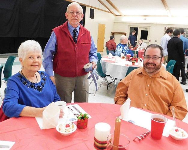 Lions Club holds Christmas party | Archdale Trinity News | hpenews.com