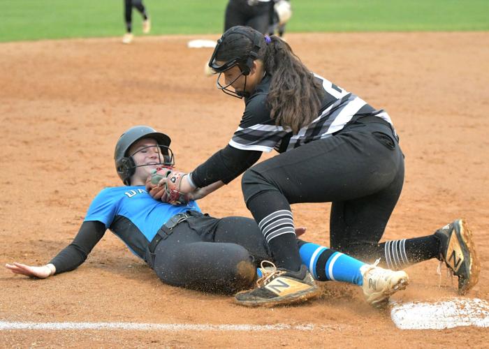 Oak Grove softball rocks rival Ledford | Sports | hpenews.com