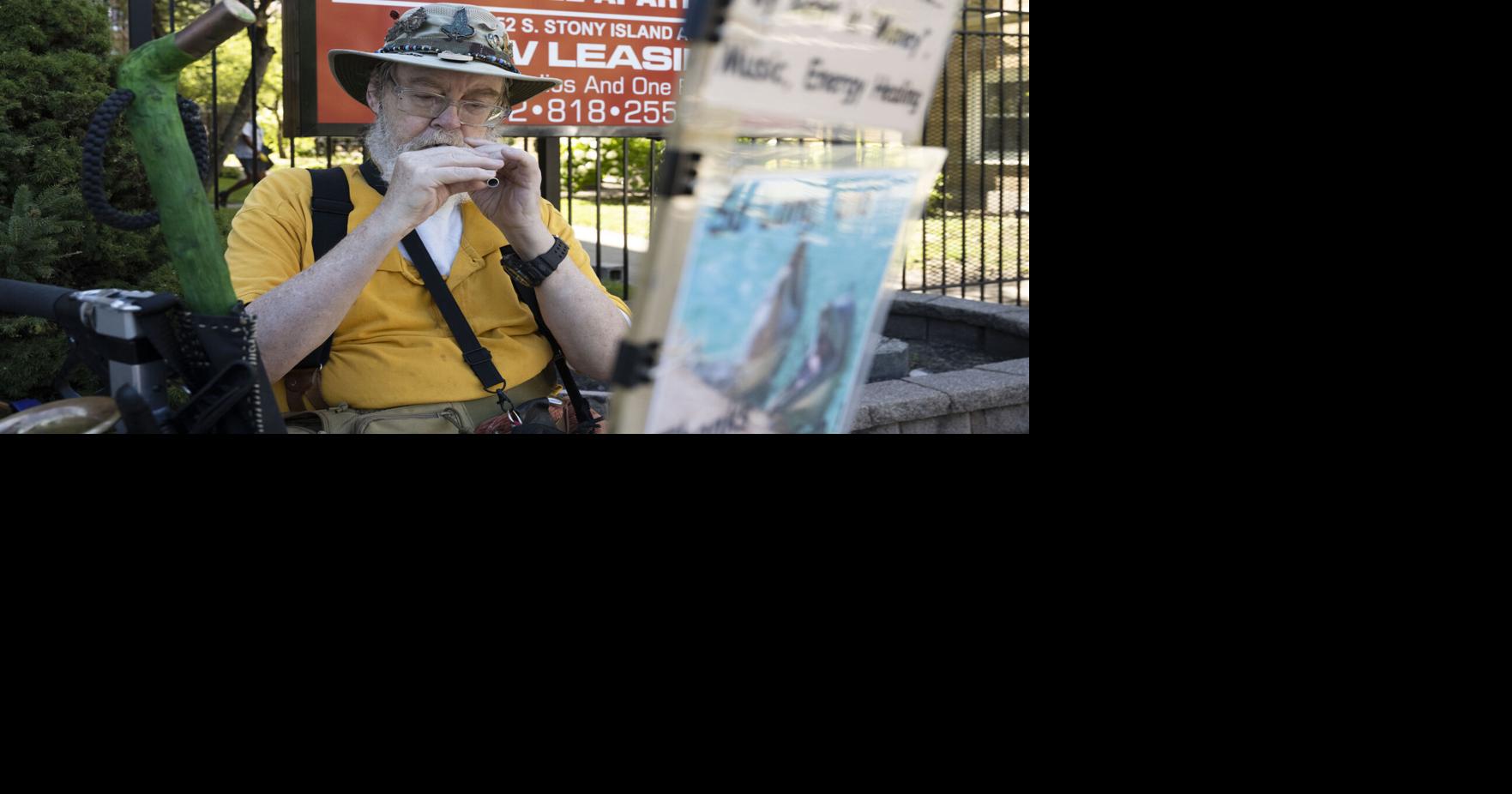 'Ron the Piper' looks for housing post-eviction | Evening Digest ...