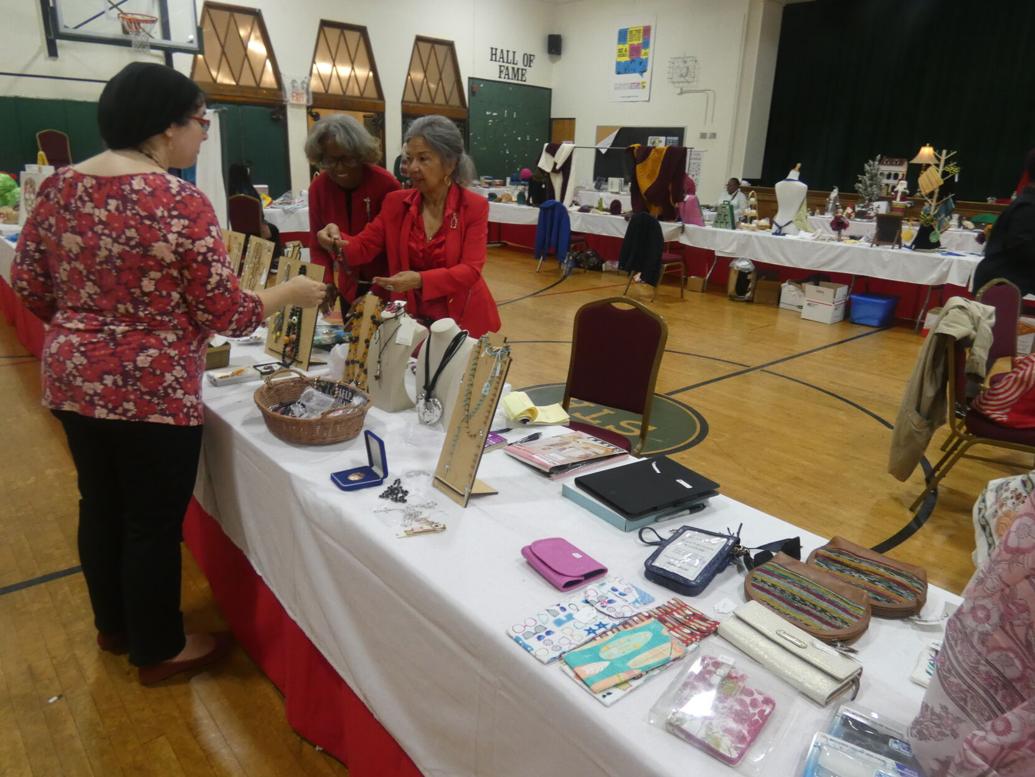 Dance showcase, soap sculpting and a holiday bazaar: This week's Hyde Park Happenings | Evening ...