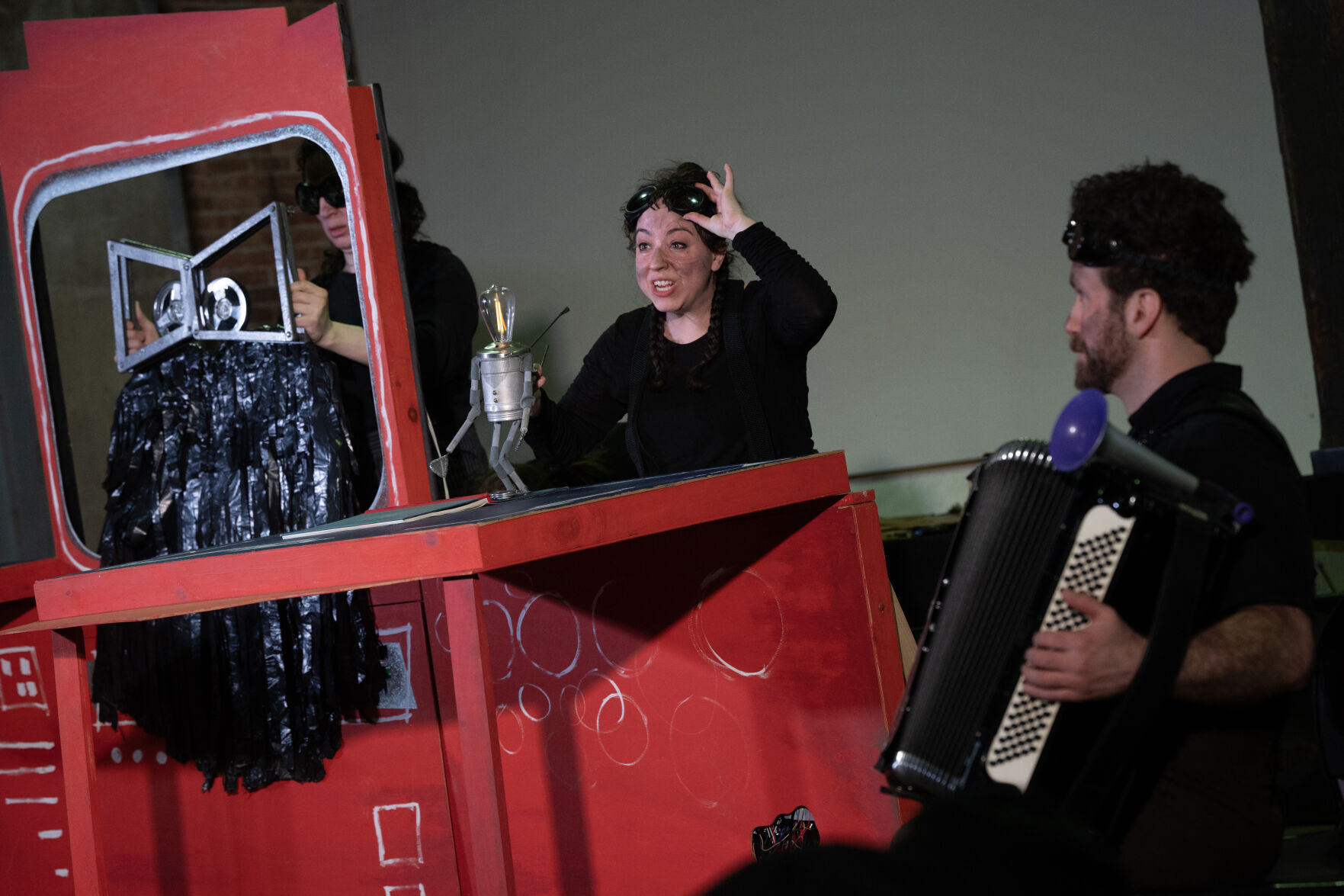 Puppet fest, wine tasting and speed dating: This week's Hyde Park ...