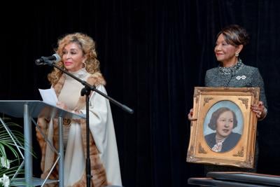 Carrie Davis, a Hyde Parker and former educator, gifts alma mater $1 ...