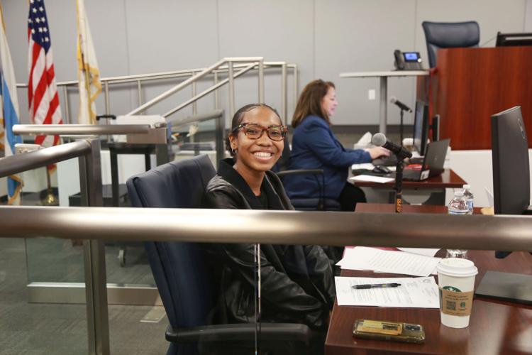 Kenwood Academy student Kate’Lynn Shaw joins Chicago school board ...