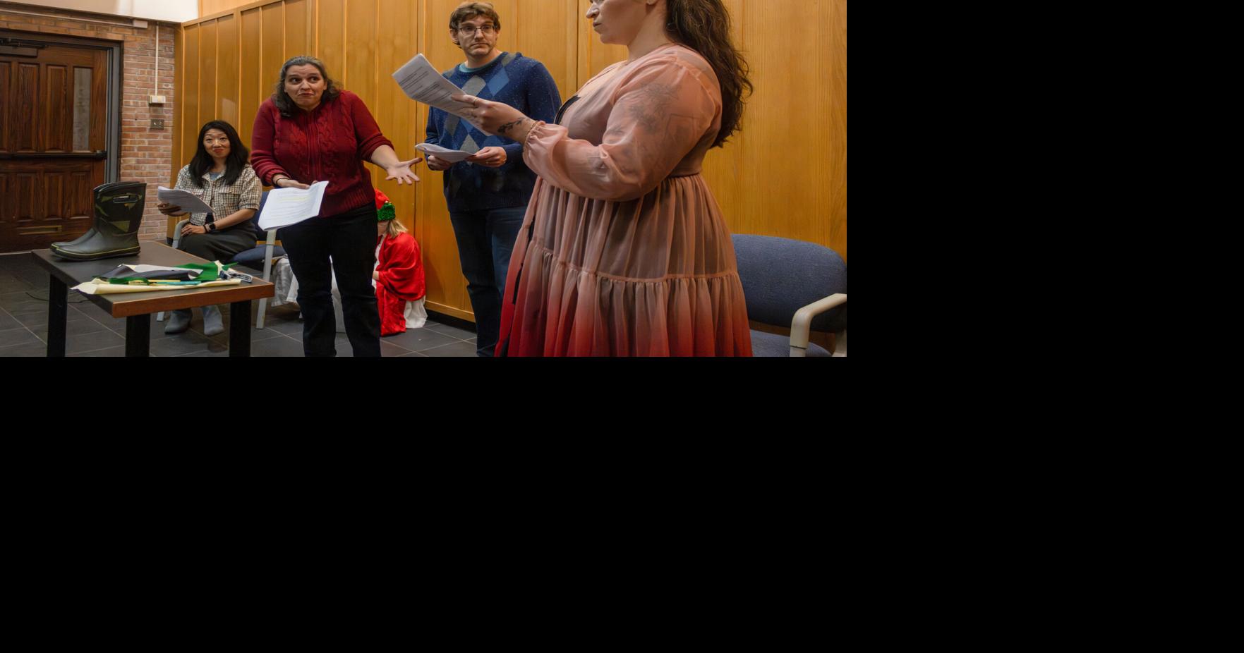 This week in photos: plays, joggers and a car fire | Evening Digest ...