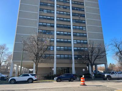 Fire in 22-story Island Terrace apartments prompts evacuation Sunday ...