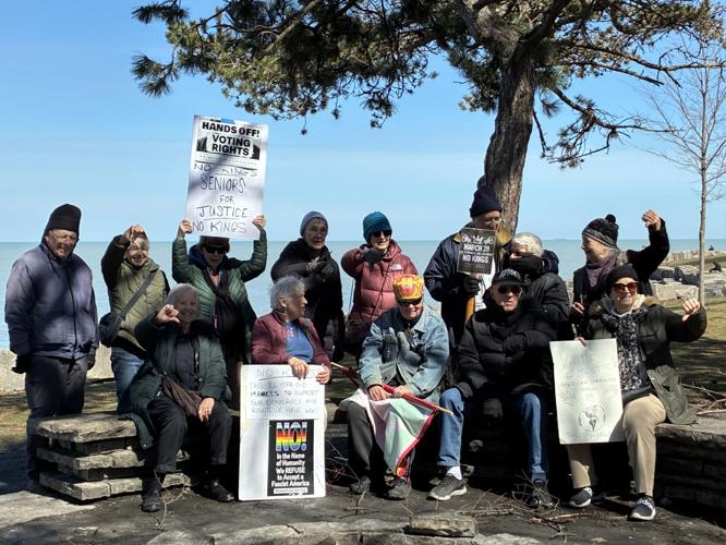 Hyde Parkers stage neighborhood ‘No Kings’ march | Evening Digest ...