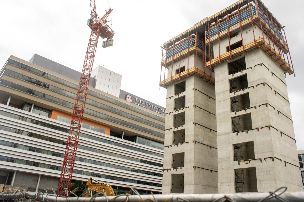 Family of construction worker killed in U. of C. scaffolding collapse ...