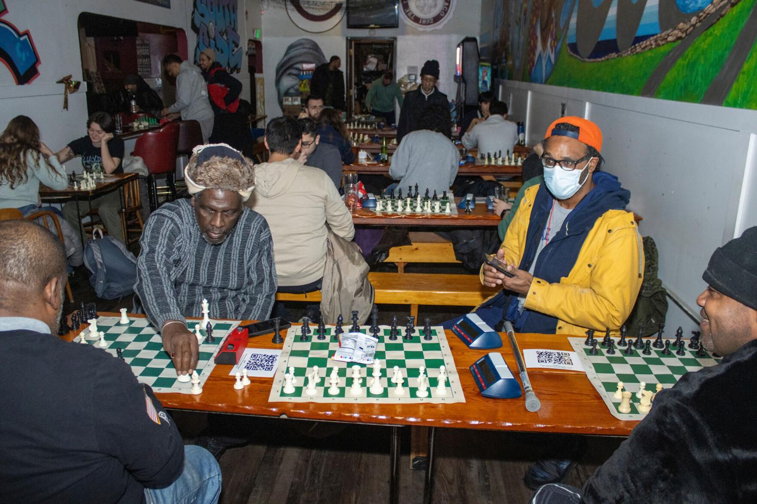 U. of C. students, Cove staff launch fund for aspiring chess players ...