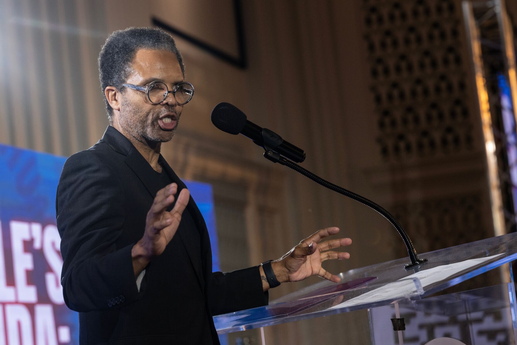 Jesse Jackson Jr. announces congressional comeback bid for 2nd District ...