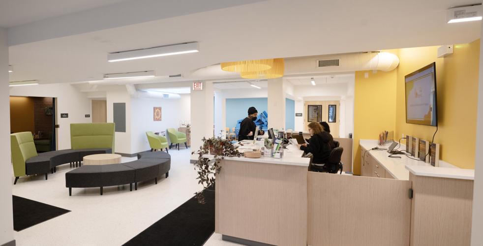 Hyde Park Neighborhood Club reopens after major renovation | Evening ...