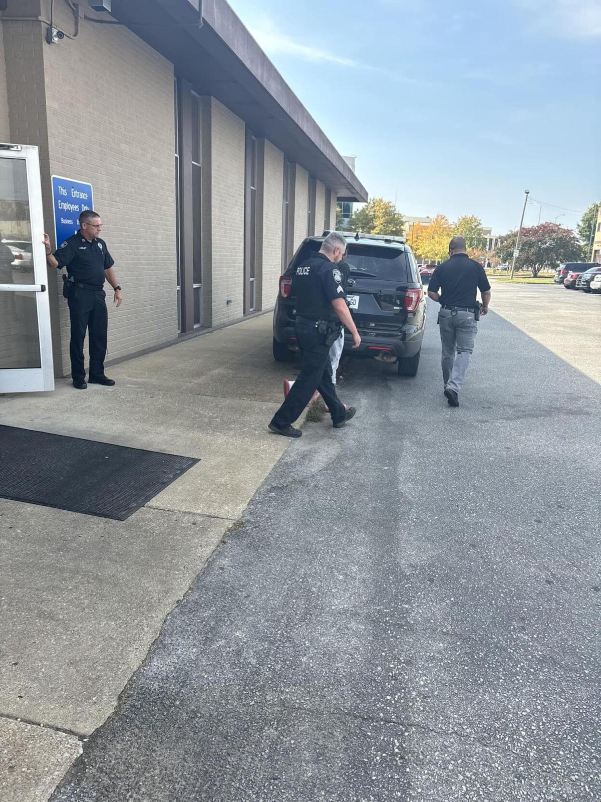 BREAKING: Suspect in deadly weekend shooting turns himself in | Local ...