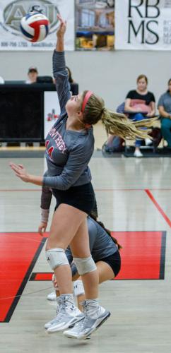 VOLLEYBALL | Monterey at LCP photo gallery | Volleyball | hubcitypreps.com