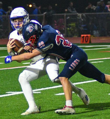 FOOTBALL | Eagles thwart Lions' final bid for an upset to secure a 32 ...