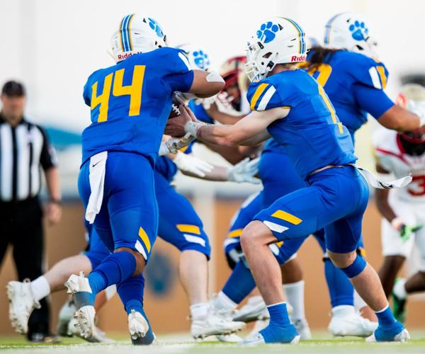 FOOTBALL | Coronado at Frenship photo gallery | Football | hubcitypreps.com