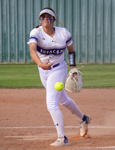 SOFTBALL | Sweetwater-Estacado photo gallery | Estacado | hubcitypreps.com
