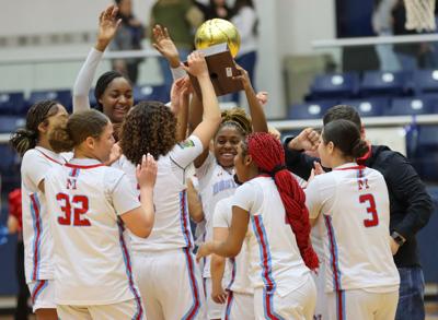 GIRLS BASKETBALL | Monterey breezes past El Paso, sets up showdown with ...