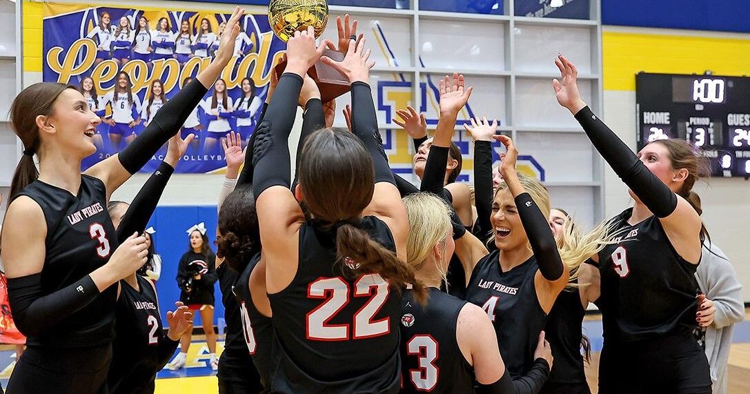VOLLEYBALL | Lady Pirates stay steady & consistent, click past Azle to ...