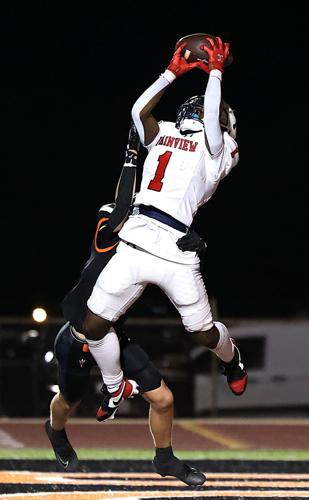 FOOTBALL | Bulldogs fall to Demons in wild shootout with a late INT ...