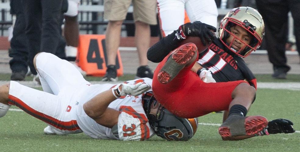 FOOTBALL | Caprock at Coronado photo gallery | Coronado | hubcitypreps.com