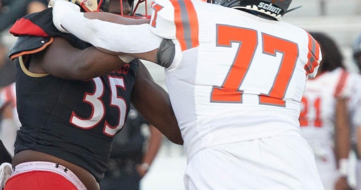 FOOTBALL | Caprock at Coronado photo gallery | Coronado | hubcitypreps.com