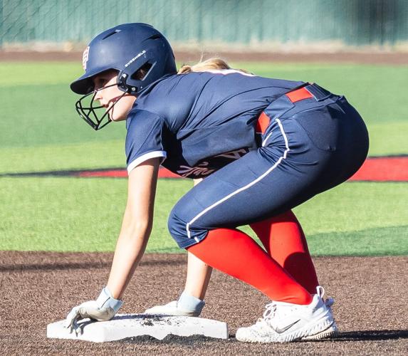 SOFTBALL | Abernathy at Liberty photo gallery | Liberty | hubcitypreps.com