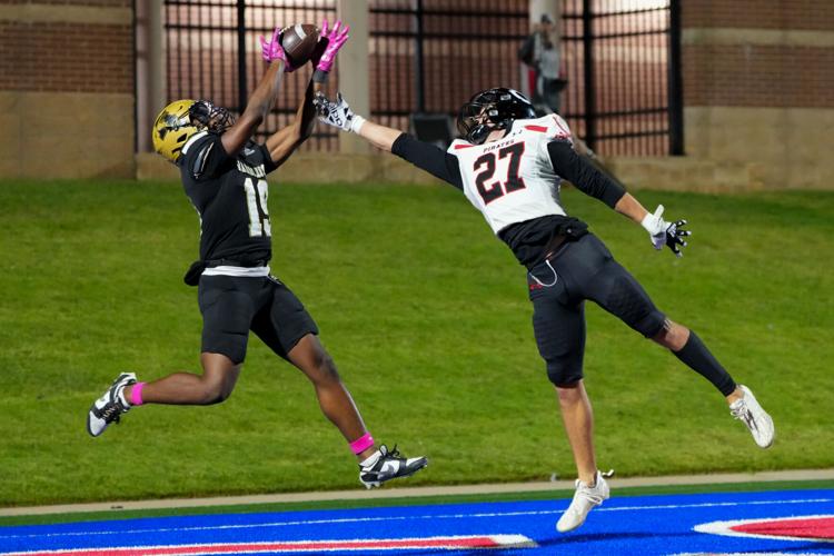 FOOTBALL | Lubbock-Cooper at Abilene photo gallery | Lubbock-Cooper ...