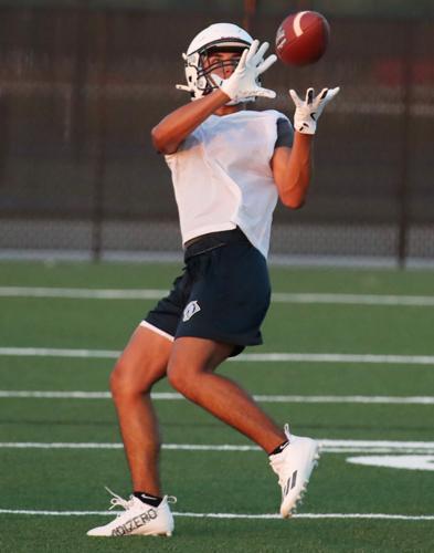 FOOTBALL | Memorial practice photo gallery | Photo Galleries ...