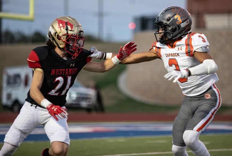FOOTBALL | Caprock at Coronado photo gallery | Coronado | hubcitypreps.com