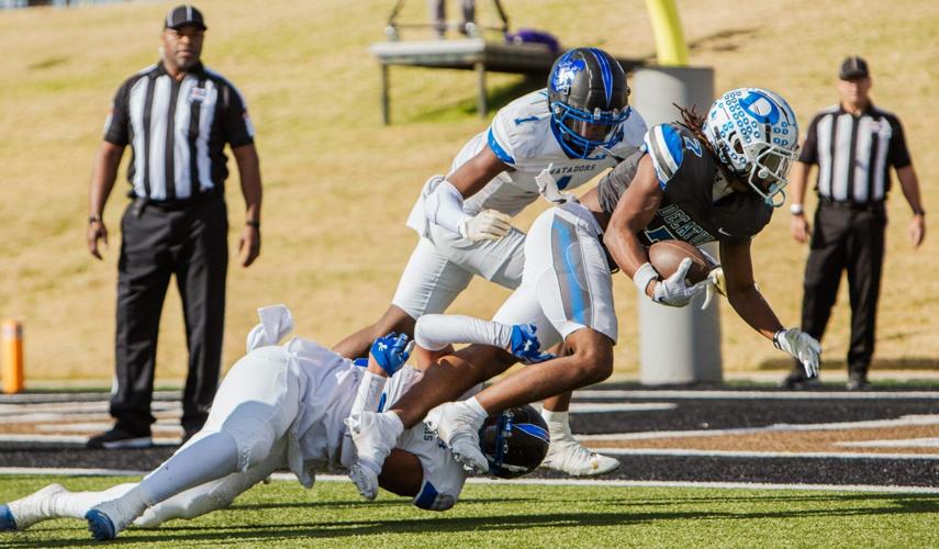 FOOTBALL | Estacado vs. Decatur photo gallery | Estacado | hubcitypreps.com