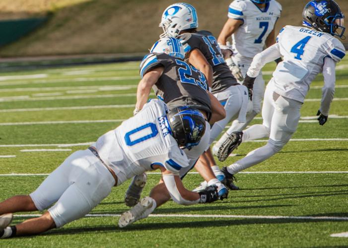 FOOTBALL | Estacado vs. Decatur photo gallery | Estacado | hubcitypreps.com