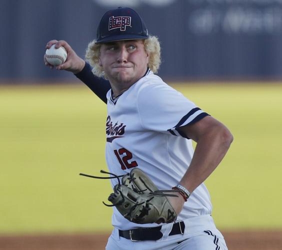 BASEBALL | Liberty bides its time, strikes for a late run to topple ...