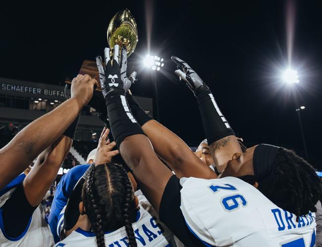 FOOTBALL | Estacado vs. Canyon photo gallery | Estacado | hubcitypreps.com