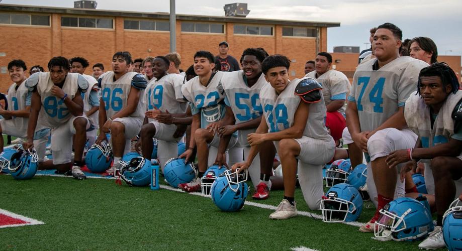 FOOTBALL | Monterey practice photo gallery | Monterey | hubcitypreps.com