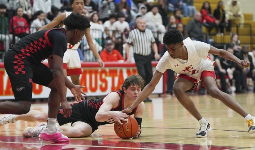 BOYS BASKETBALL | LCP at Coronado photo gallery | Boys Basketball ...