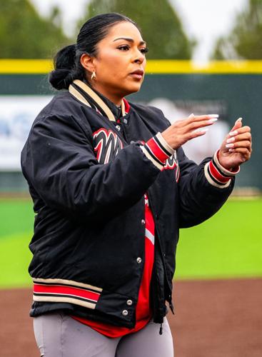 SOFTBALL | Coronado at LCP photo gallery | Softball | hubcitypreps.com