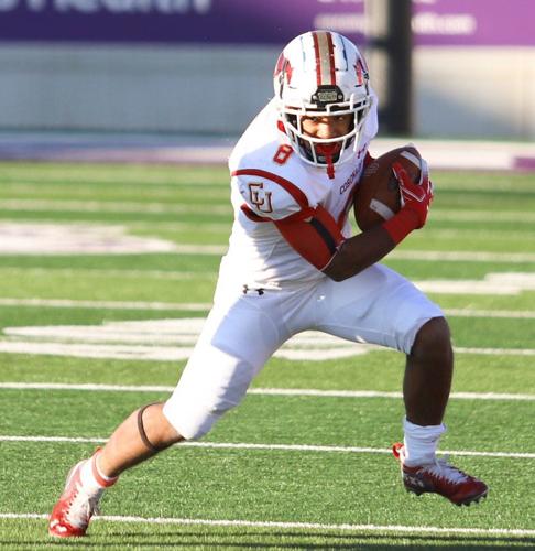 FOOTBALL | Coronado-Denton Ryan photo gallery | Coronado | hubcitypreps.com